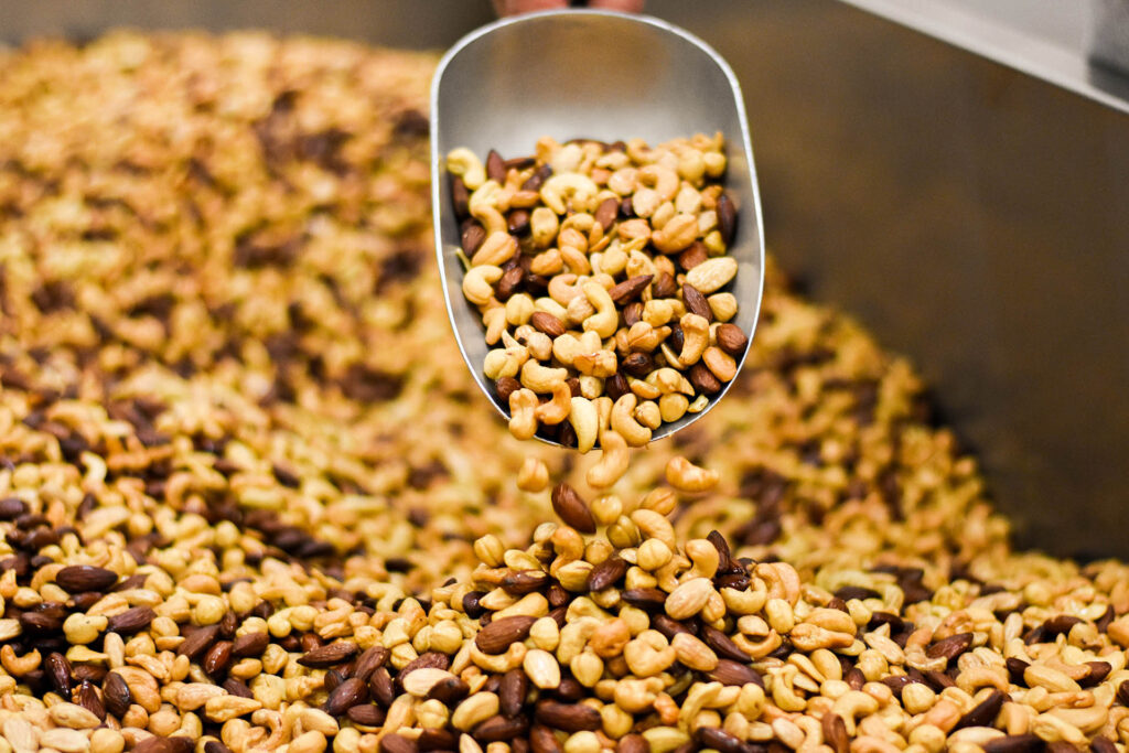 Bestel nootjes voor in een minibar - Gotje Noten